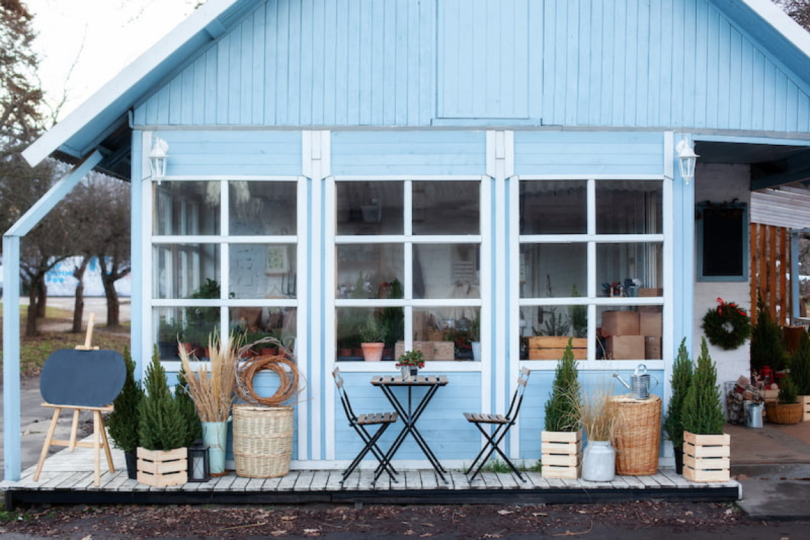11 Small Storefront Design Ideas for Starting a Business at