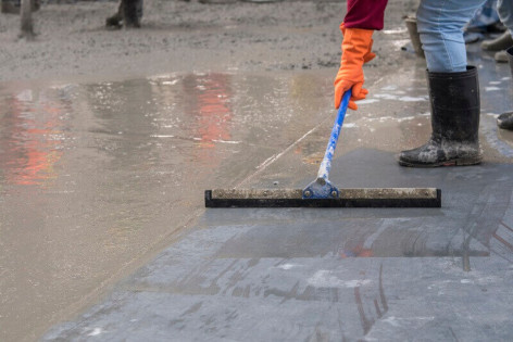 Curing Beton: Definisi, Fungsi, dan Cara Melakukannya