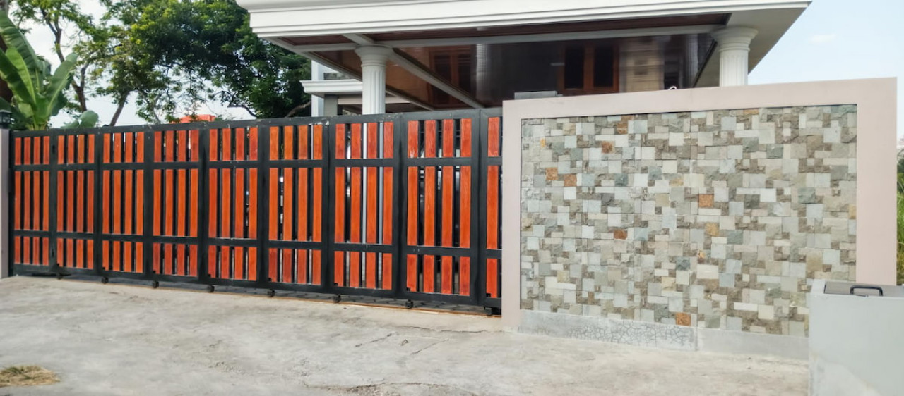 13 Latest Minimalist Concrete Fence Designs: Make Your Home