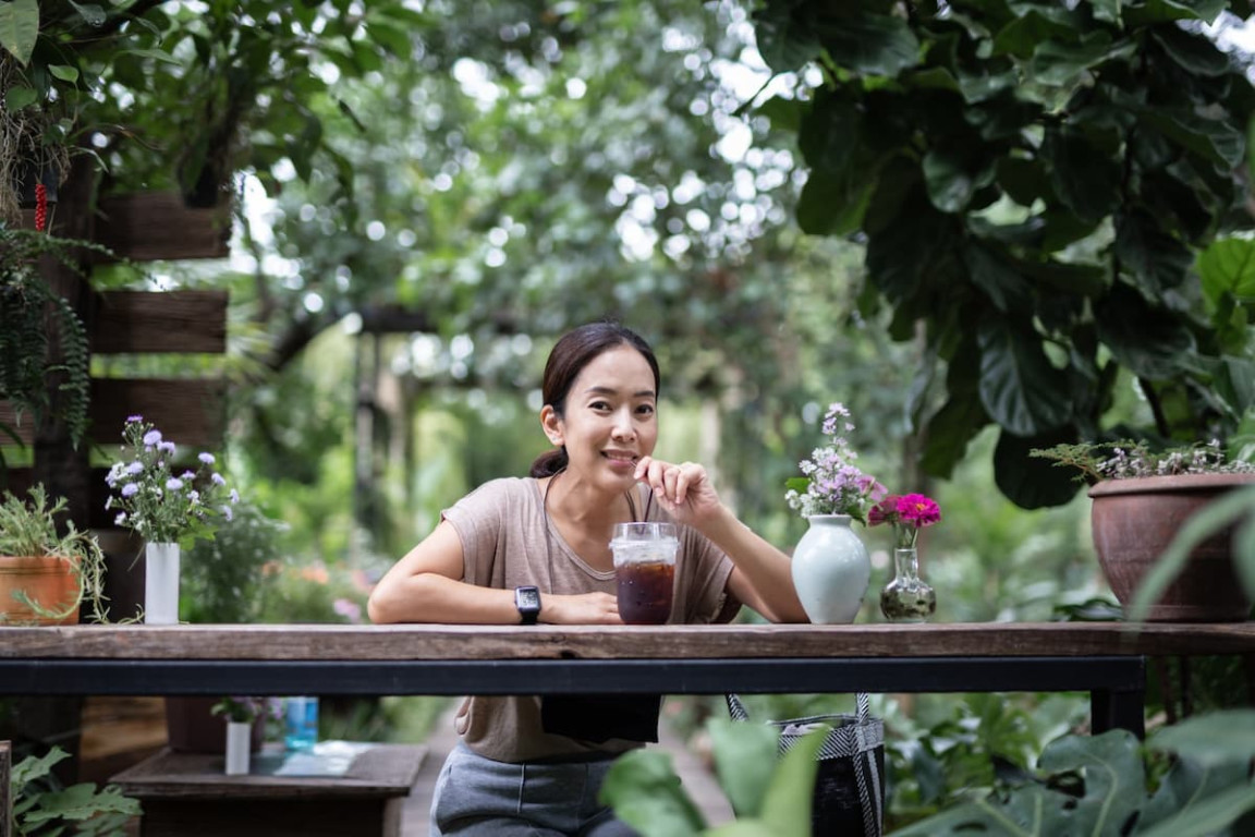 10 Outdoor Café Designs Ideas, Cozy and Inviting!