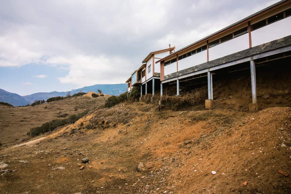 How to Build a House Foundation on Sloping Ground Safely