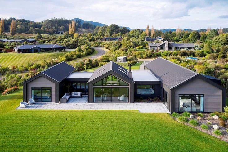 10 Long-Span House Roof Models, from Traditional to Modern!