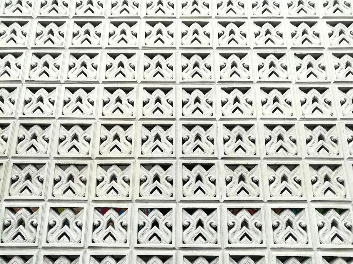 15 Desain Pagar Tembok Roster yang Minimalis dan Modern