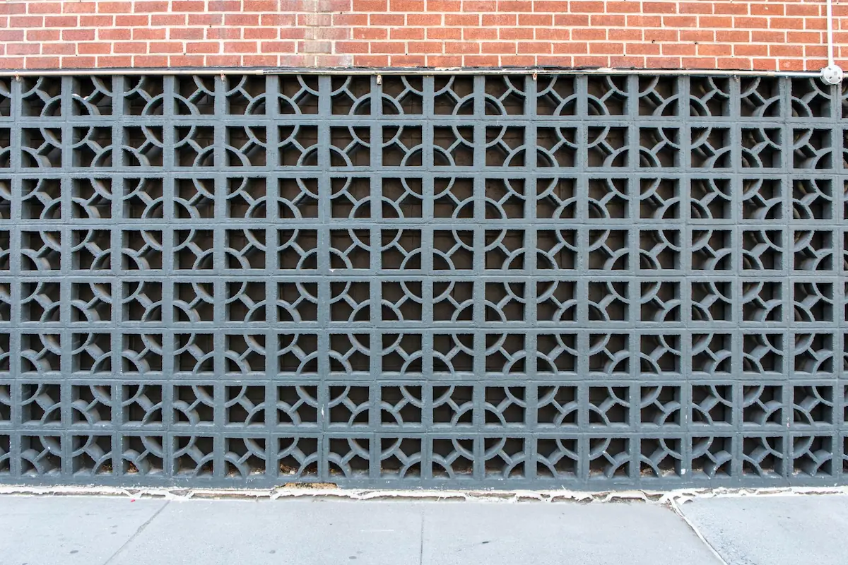 15 Desain Pagar Tembok Roster yang Minimalis dan Modern