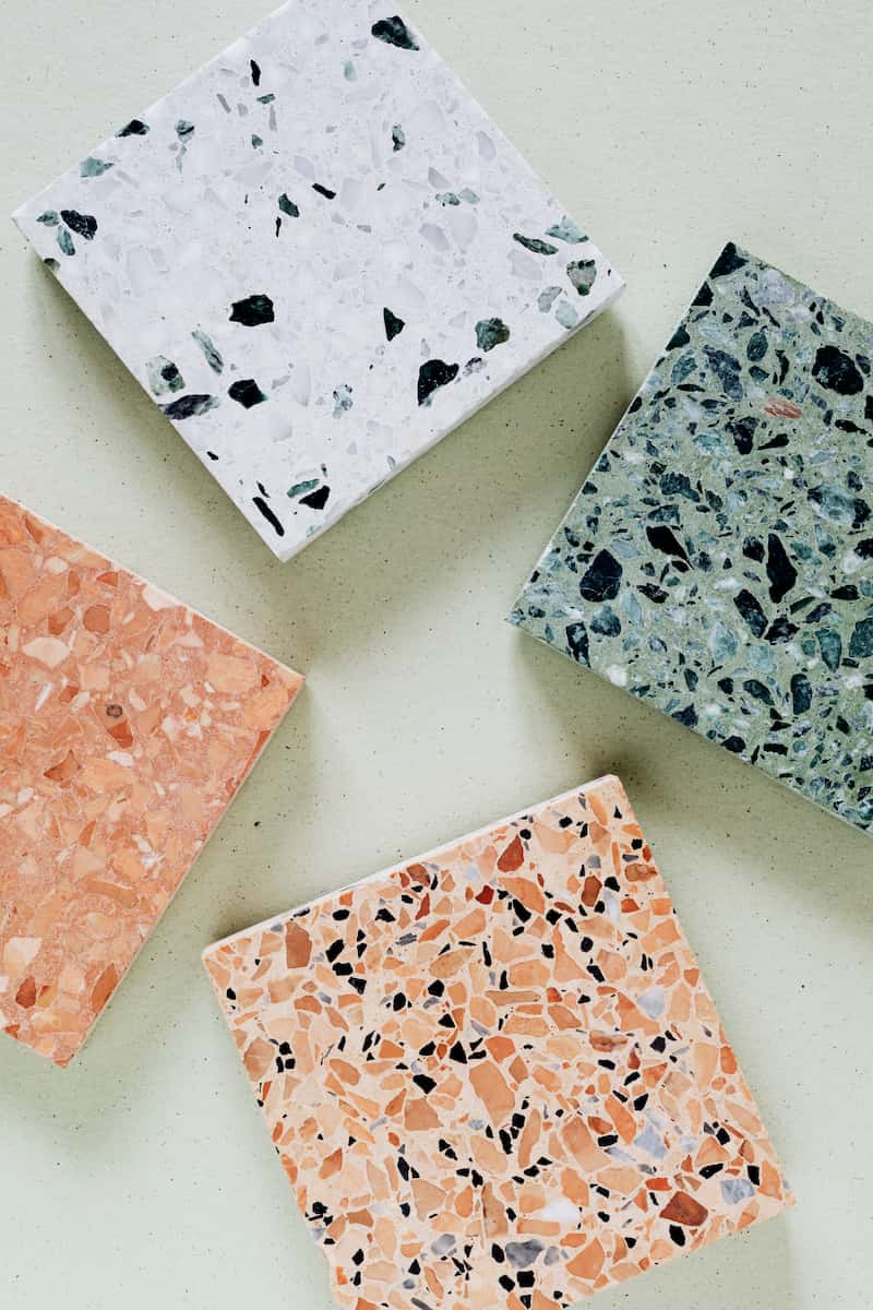10 Motif Keramik Garasi Minimalis Terbaru, Bikin Estetik!
