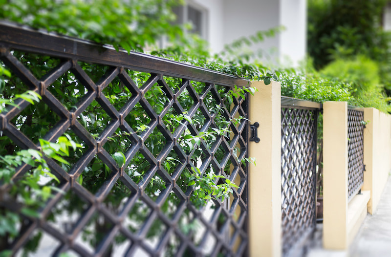 10 Contoh Pagar Balkon Minimalis Terbaru dan Kekinian
